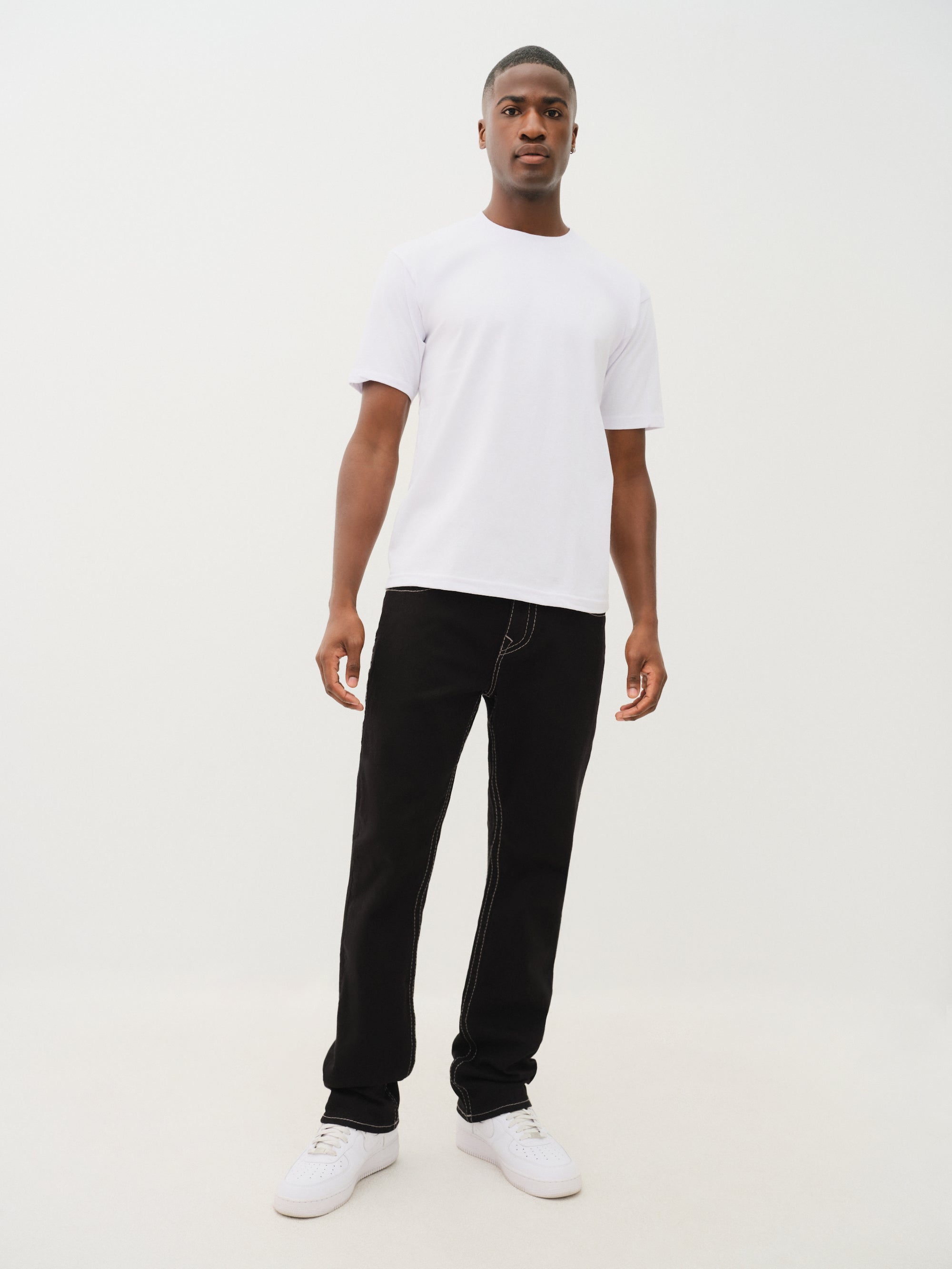 True Religion Ricky Flap Big T 34In 2Sb Body Rinse Black – AL Capone ...